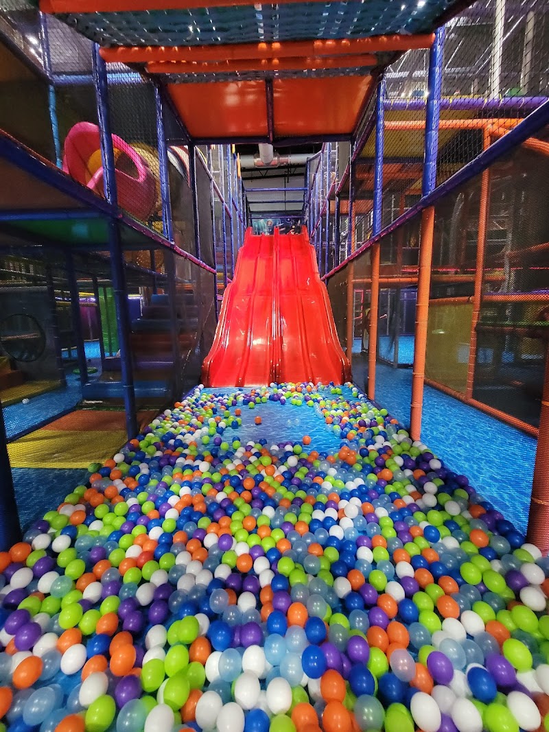 LOL Kids Club: Premier Indoor Playground in Las Vegas | Playgrounds Near Me