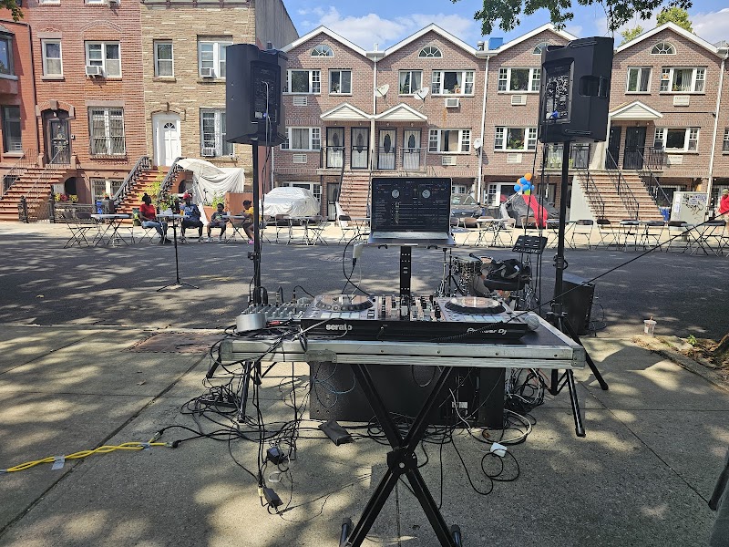 Raymond Bush Playground | Family-Friendly Park in Brooklyn ...